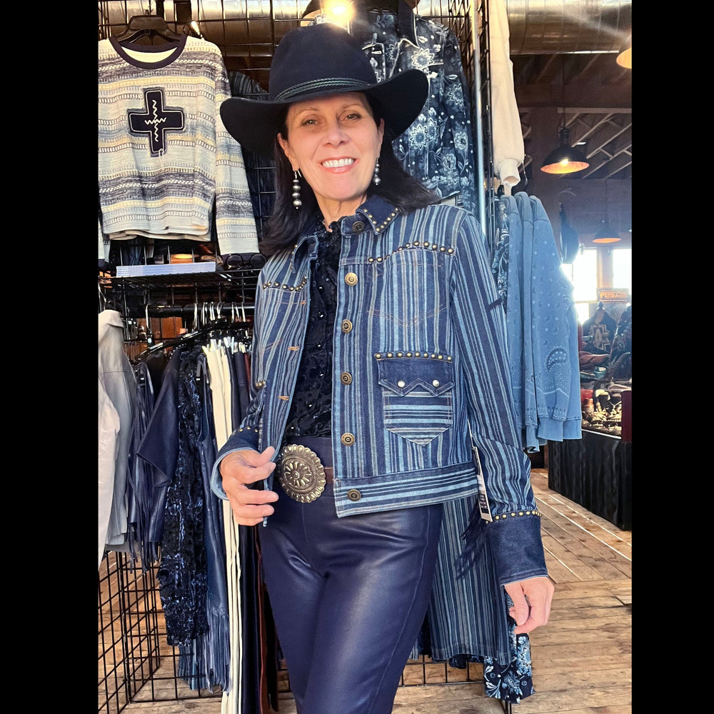 Double D Ranchwear – STONE FEATHER ROAD